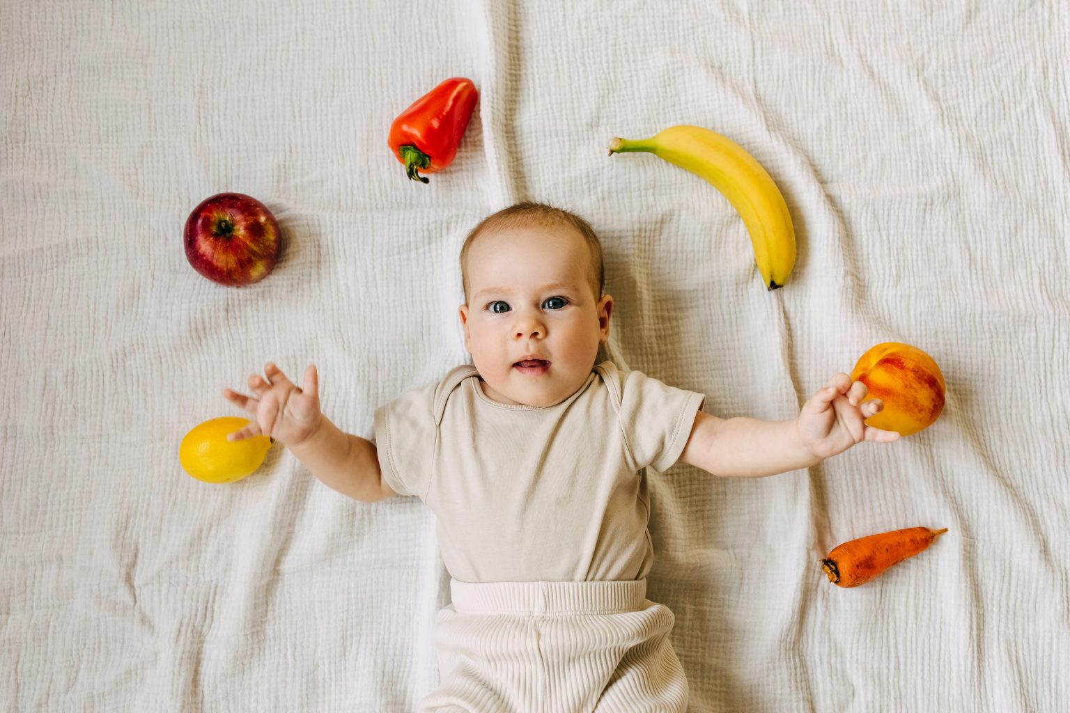 Quels fruits et légumes donner à bébé de 4 à 6 mois ? Physiolac